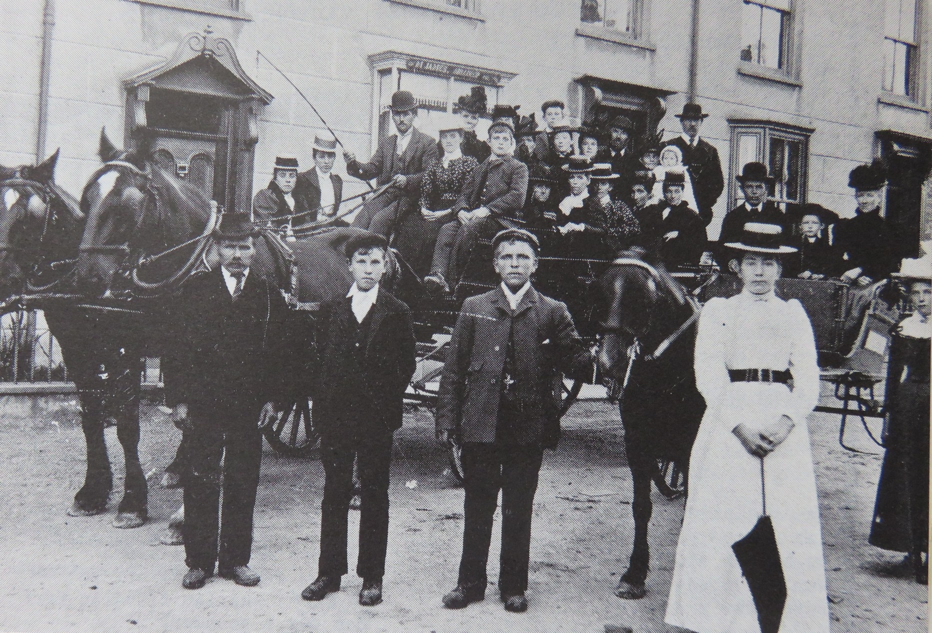 Hanes / History – Trefeurig